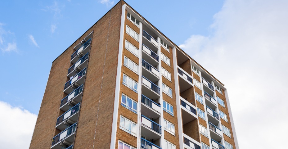 Managing Wind Uplift on Flat Roofs | Tor Coatings (2022)